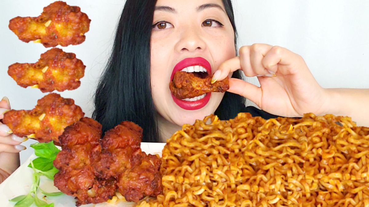 ASMR 2x Spicy Korean Fire Noodles Mukbang, 2x Spicy Korean Chicken ...