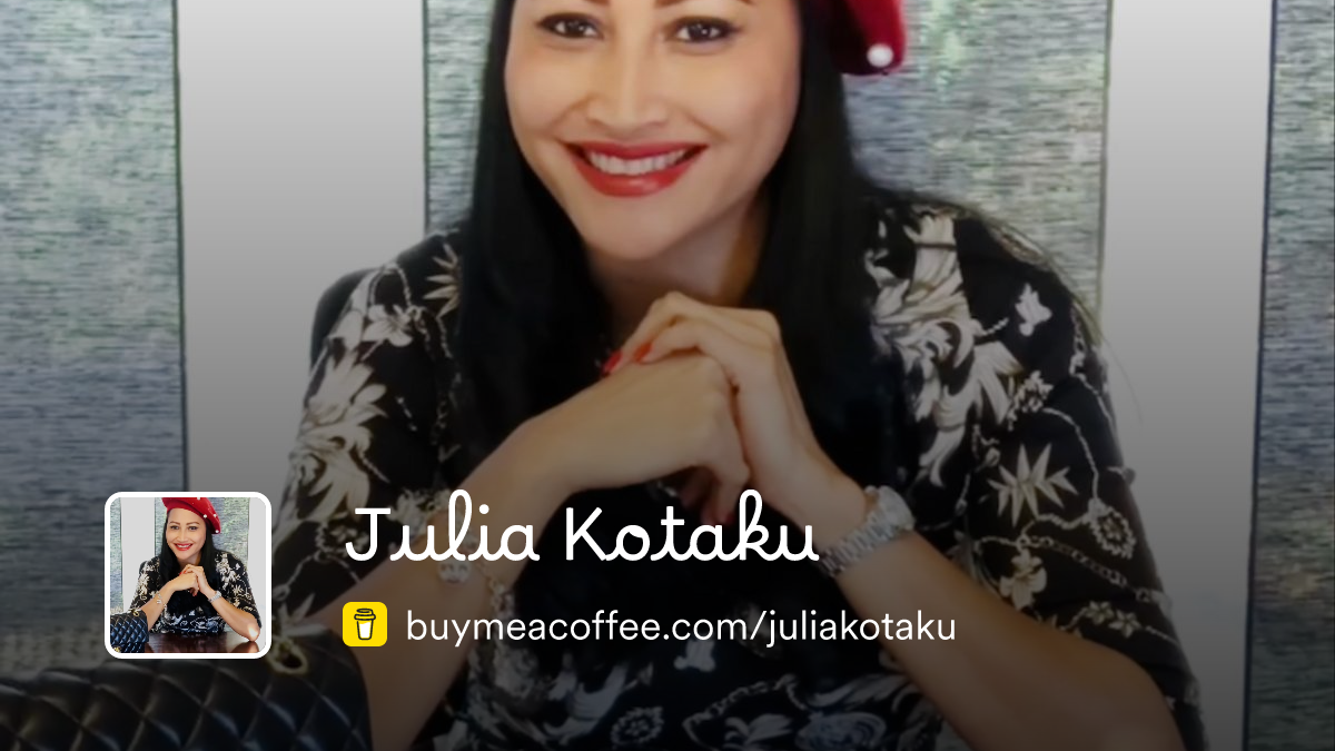 Julia Kotaku is creating youtube videos, latex and leather, bdsm ...