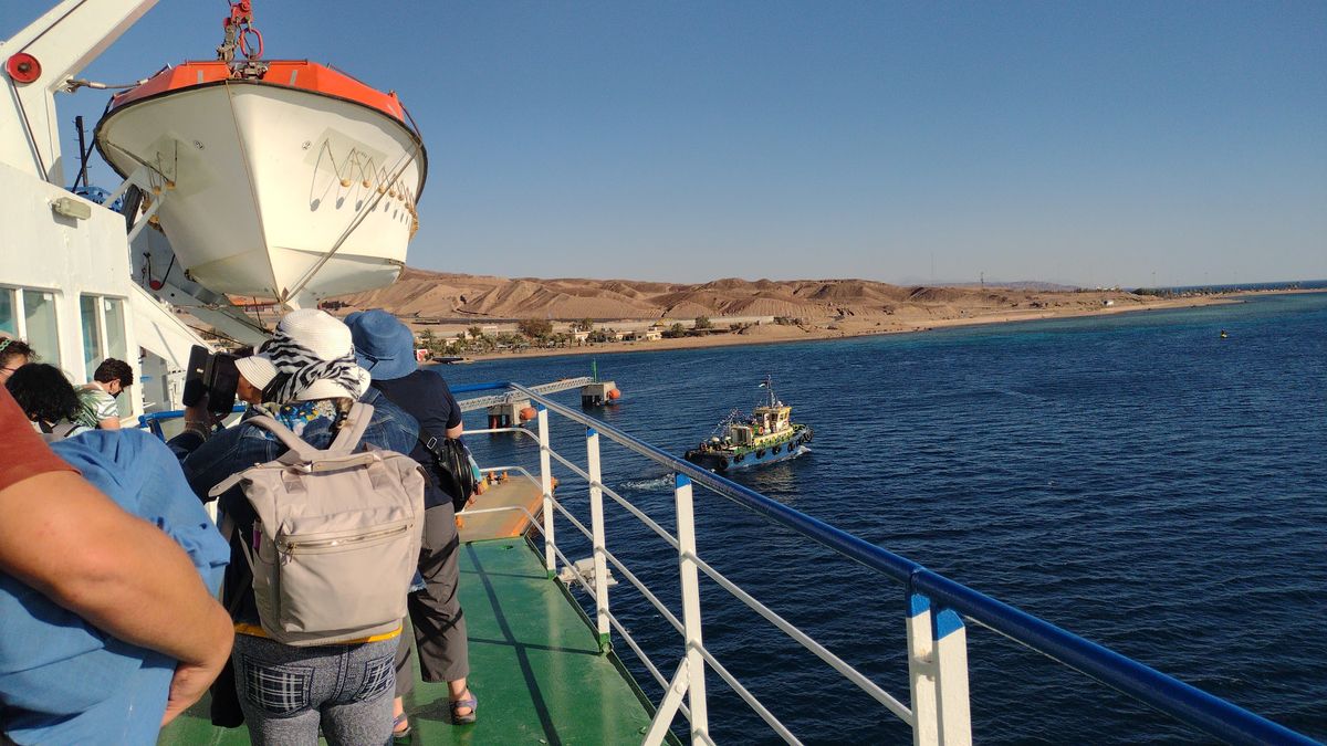 Crossing the Red Sea by Ferry From Nuweiba to Jordan — Sade Imoré ...
