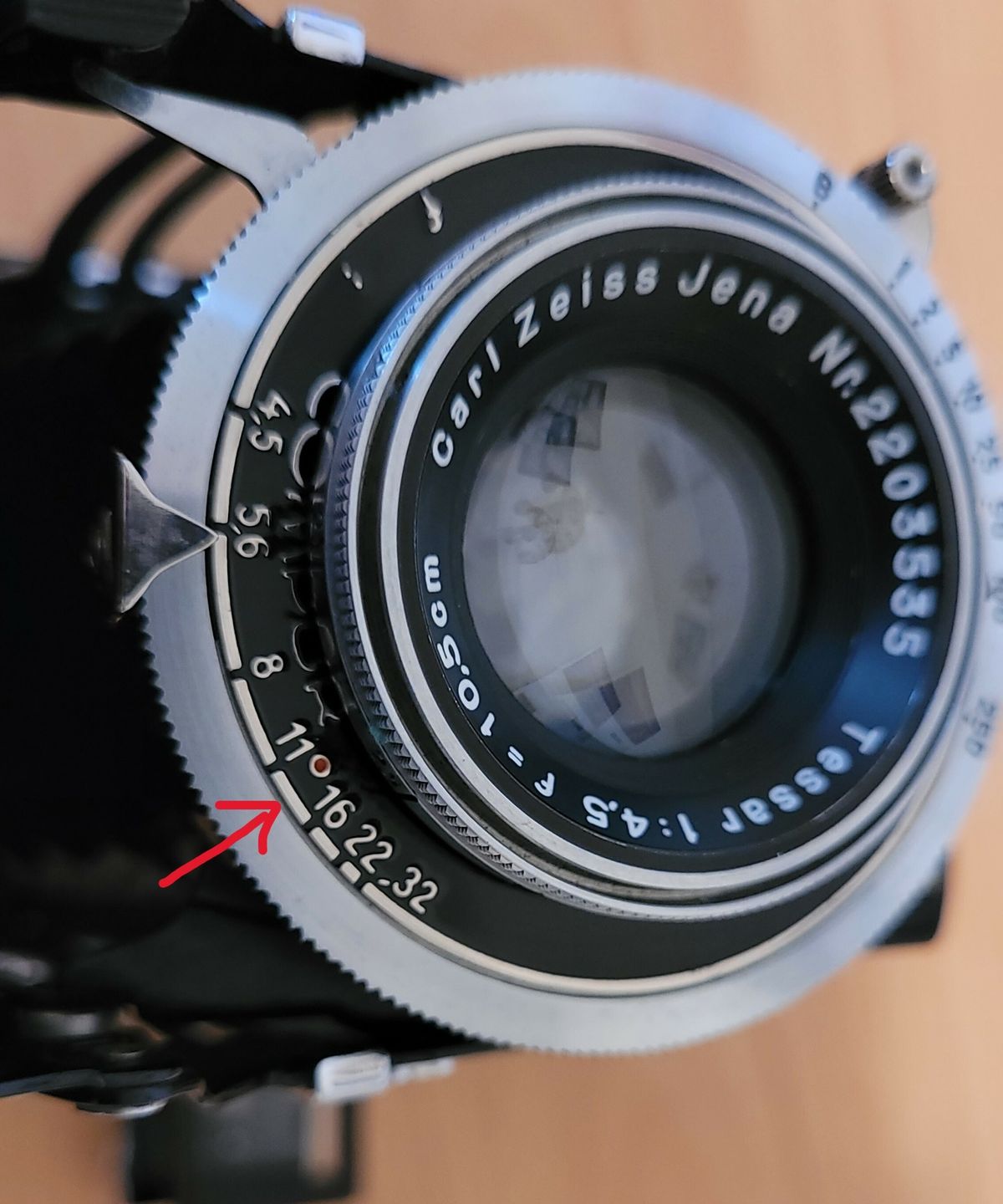 How to shoot the Zeiss Ikon Ikonta 521/2 — Henry - Buymeacoffee