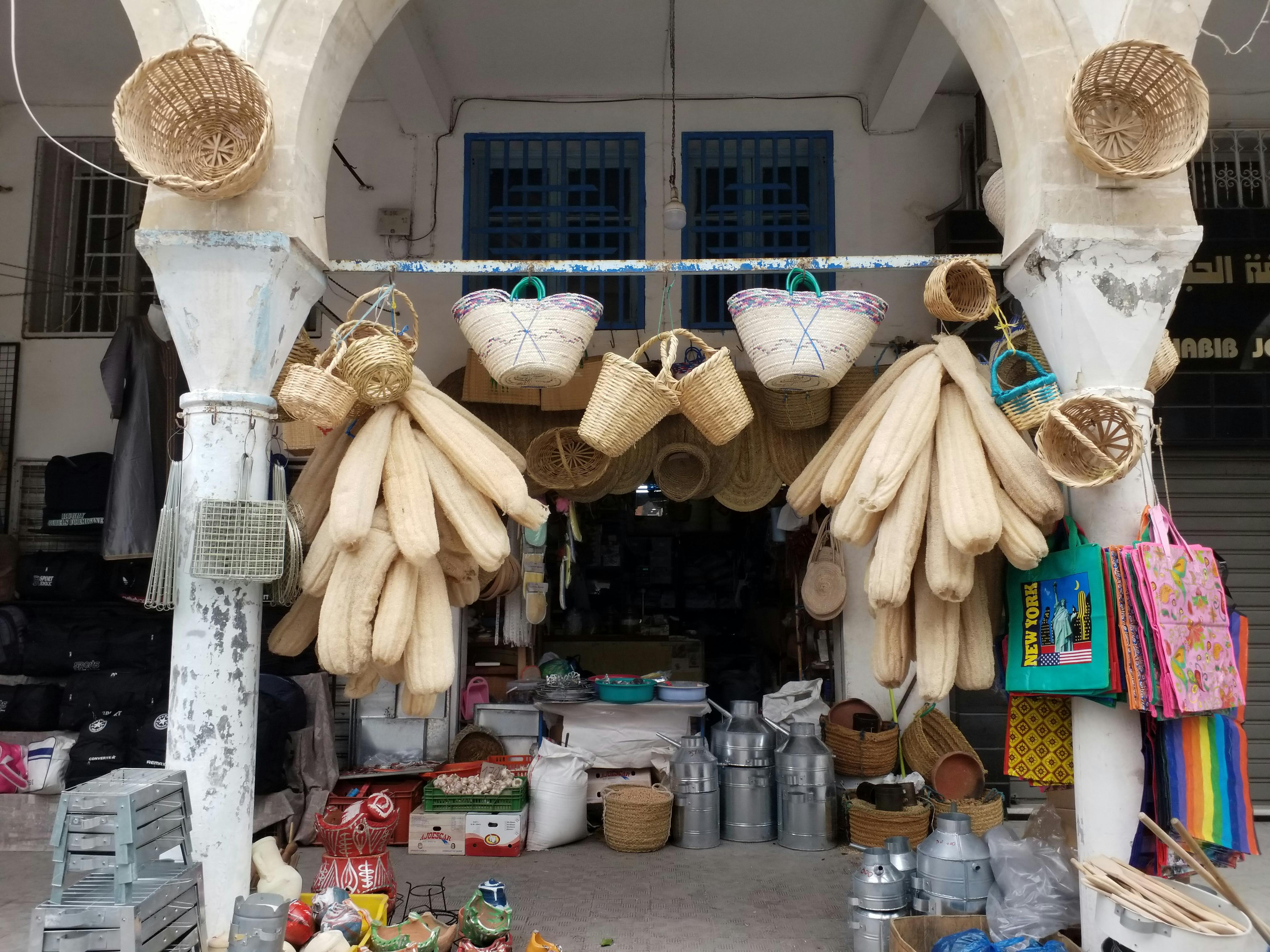 Understanding Assisted Living: A Comprehensive Guide — Emmet Hub ...