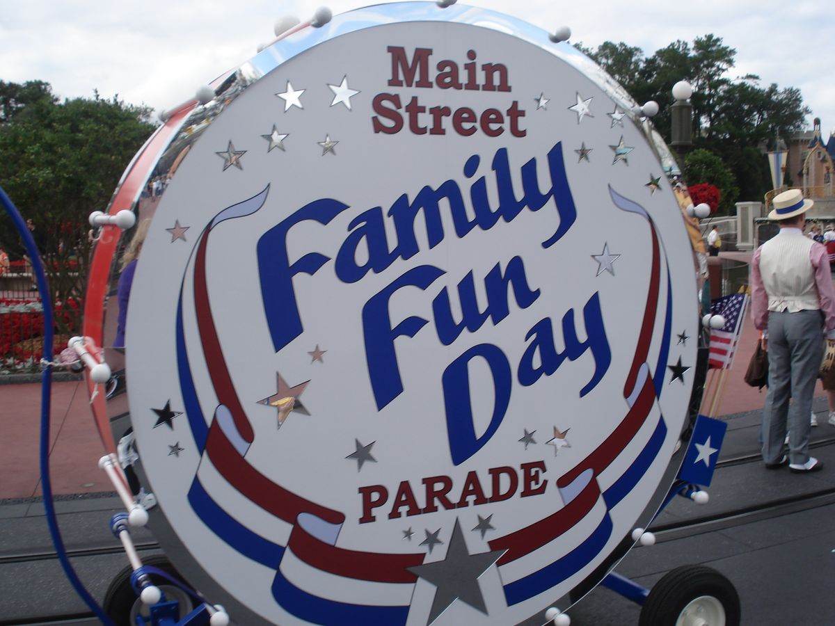 Family Fun Day Parade? — Imaginerding - Buymeacoffee