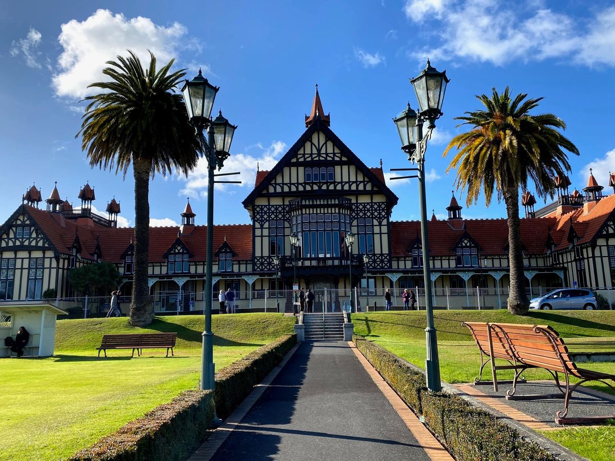 Farewell 2021 Out With a Hiss and a Roar — Louise Poppy - Buymeacoffee