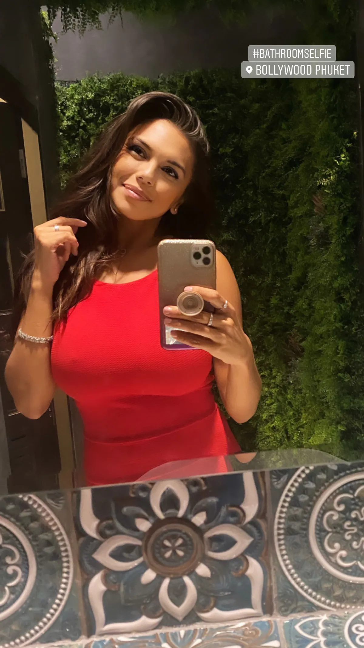 Bathroom Selfie — JYoffe