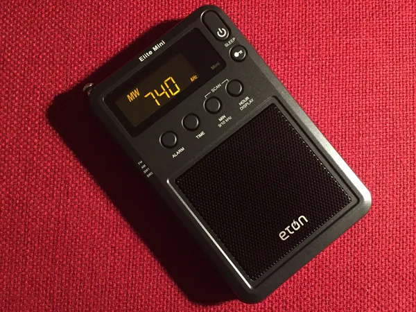 Todderbert is creating Video Reviews of New and Classic Portable Radios ...