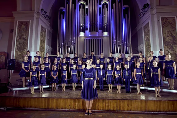 COLOR MUSIC Choir is We present world hits in children's choral ...