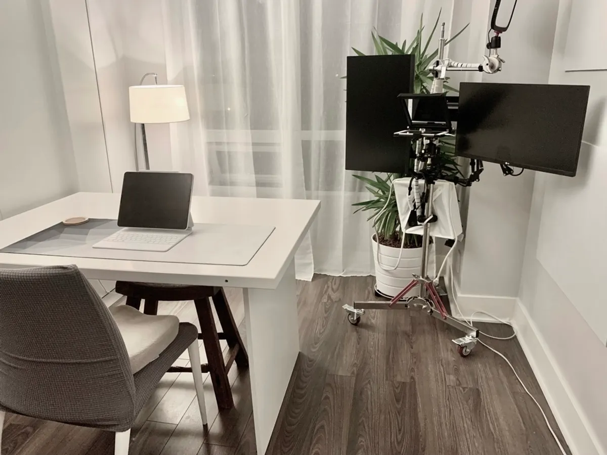 Keely Dunn is a #MinimalistStreamer helping everyday livestreamers ...