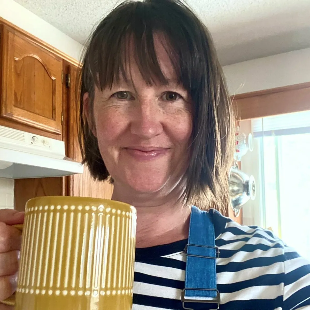 Krista is Make peace with messiness. Make space for joy. - Buymeacoffee