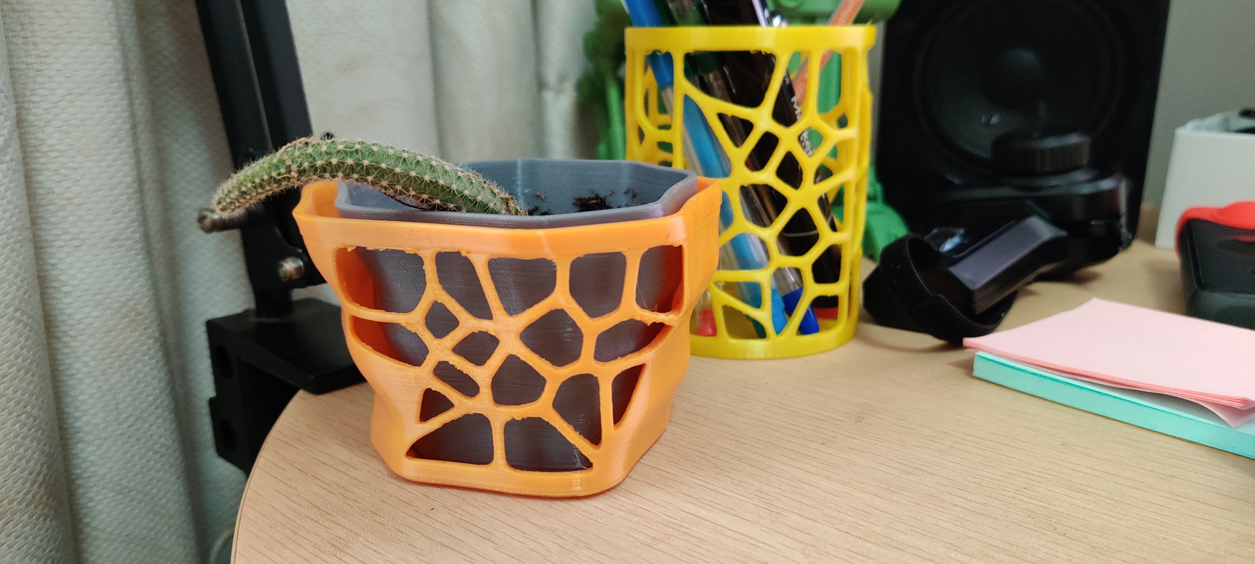3D Printed Mini Desktop Planters — Mansoor Ali - Buymeacoffee