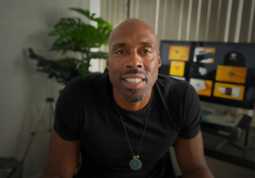 Antwon T HOARD is a graphic artist and digital content creator