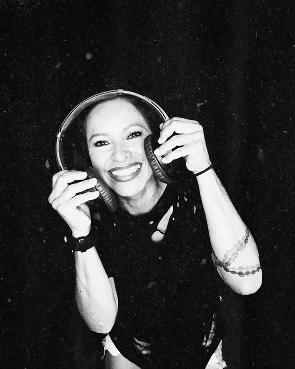 ROCÍO RC COLÓN is música | farándula | entretenimiento - Buymeacoffee