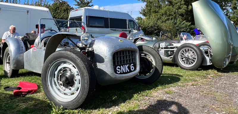 Dizzy Cap Car Show is creating classic car related YouTube videos ...