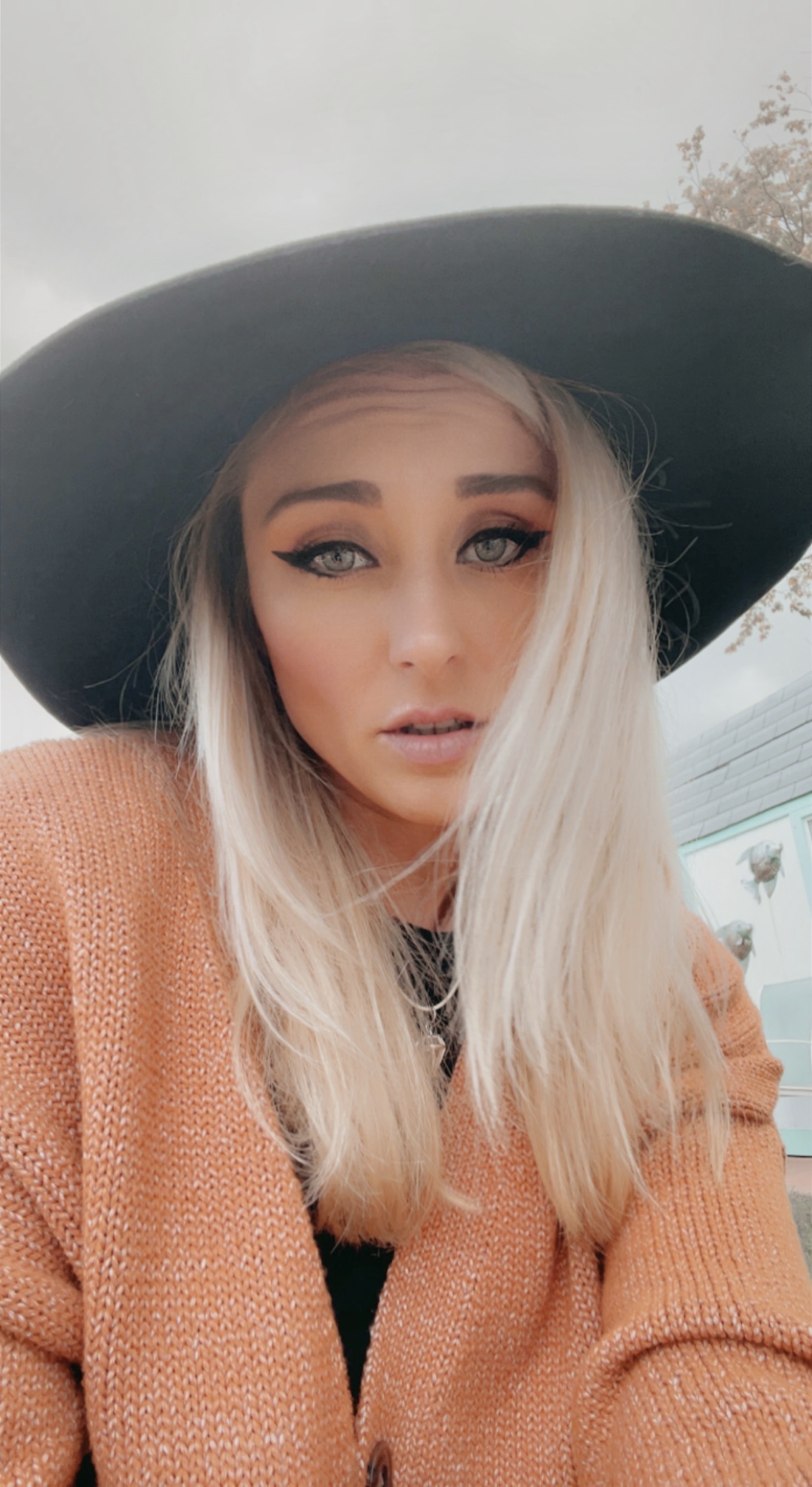 Welcome to my page and thank you all for your love and support! — Amber ...