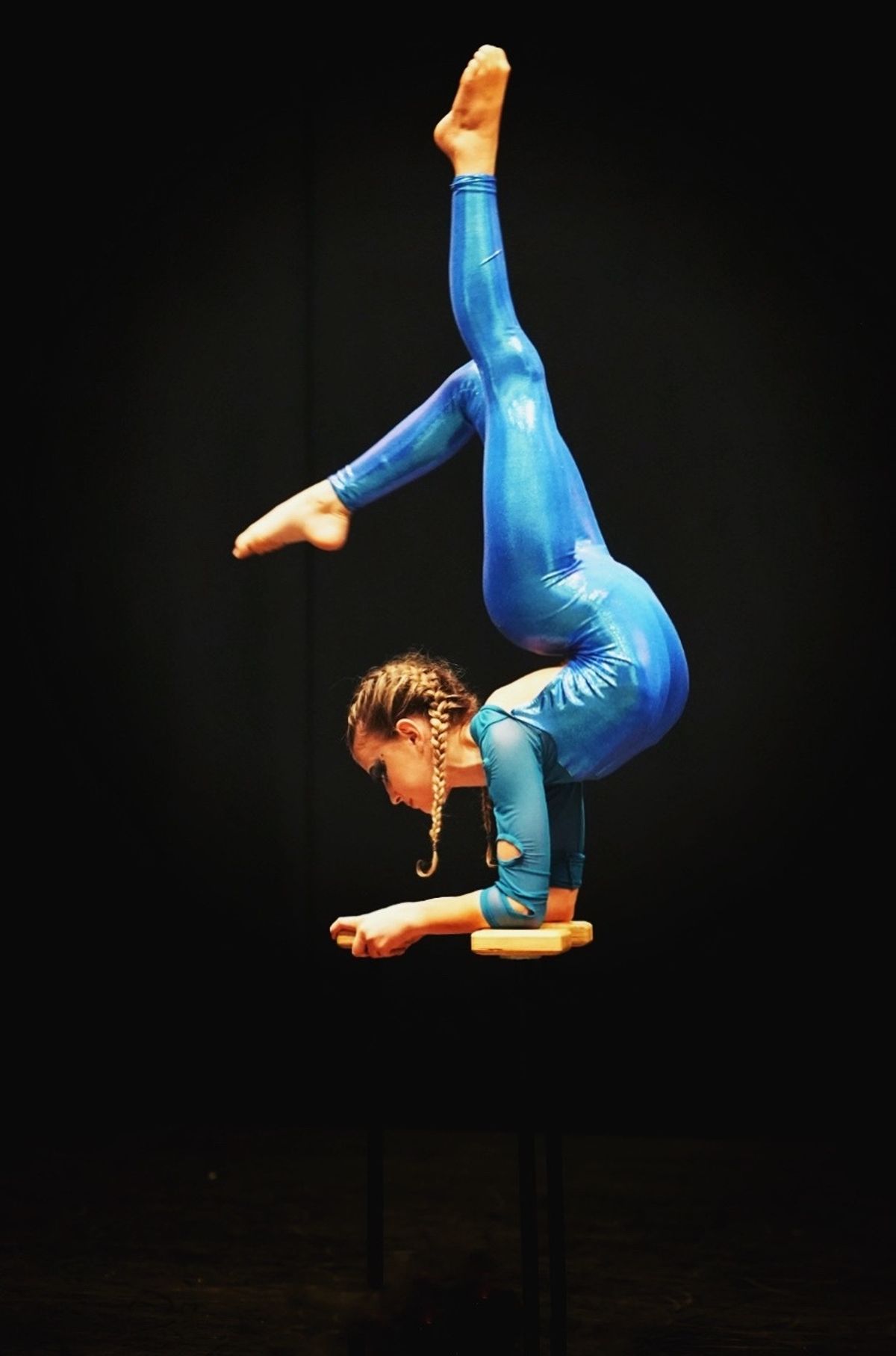 Elbow stand — Immy Taylor - Buymeacoffee