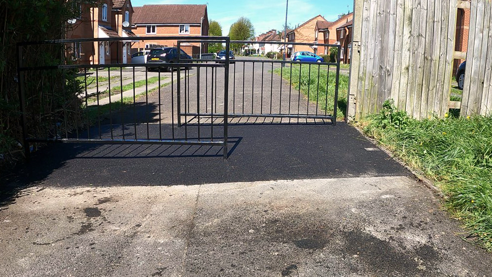 The continuing saga of a chicane barrier — BicycleBen - Buymeacoffee